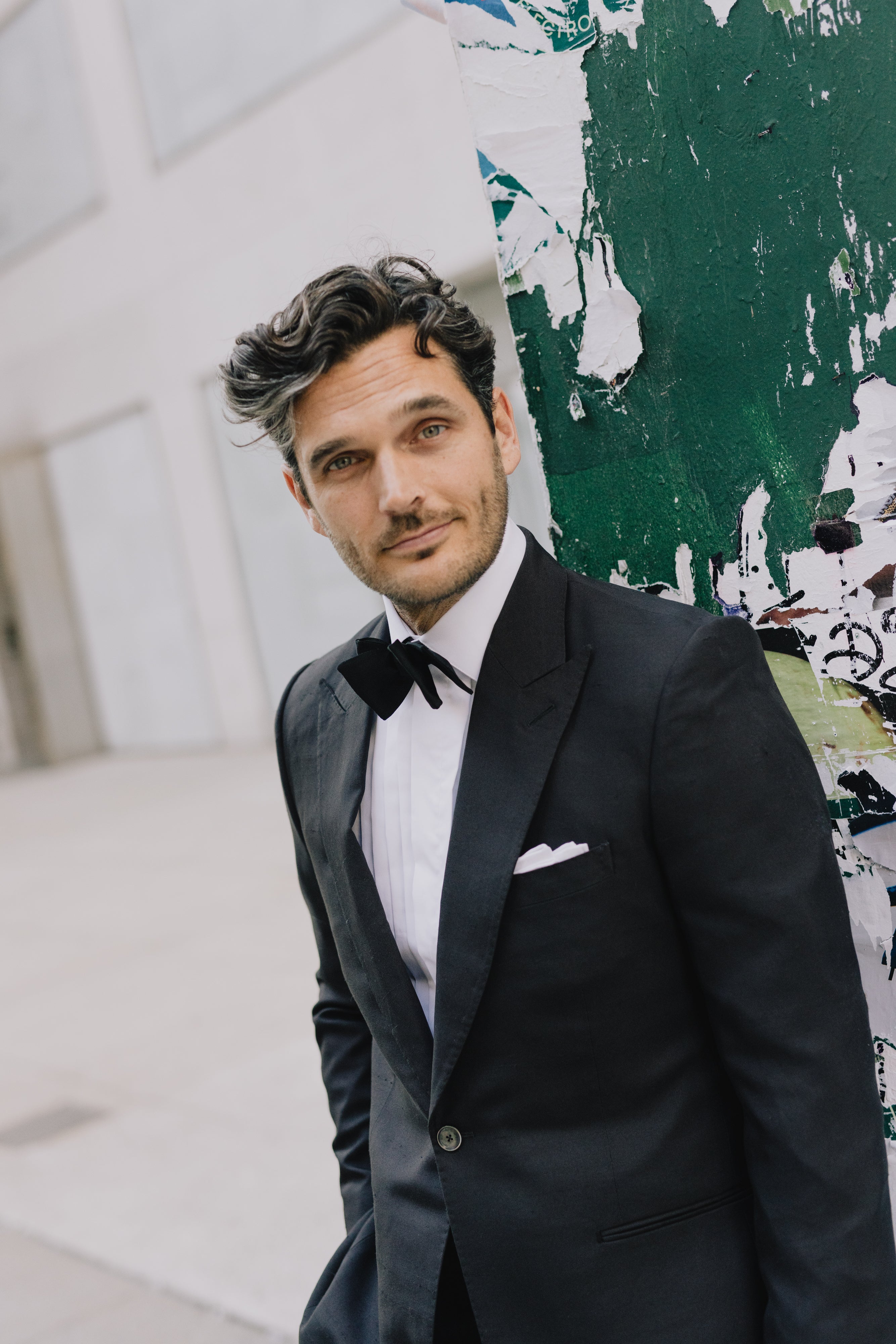 Black Grosgrain Self Tie Bow Tie – Cad & The Dandy Savile Row